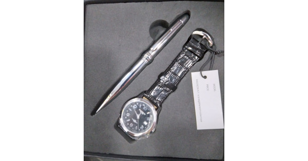 Sat Madison New York + Poklon Olovka